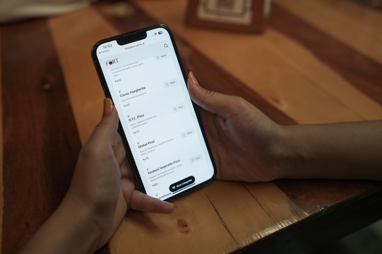 Zarvo.AI - Augmented Reality Restaurant Menus